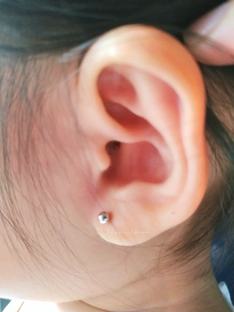 Toddler's Ear Piercing at Stellar (Vivo City) - JoogoStyle Baby